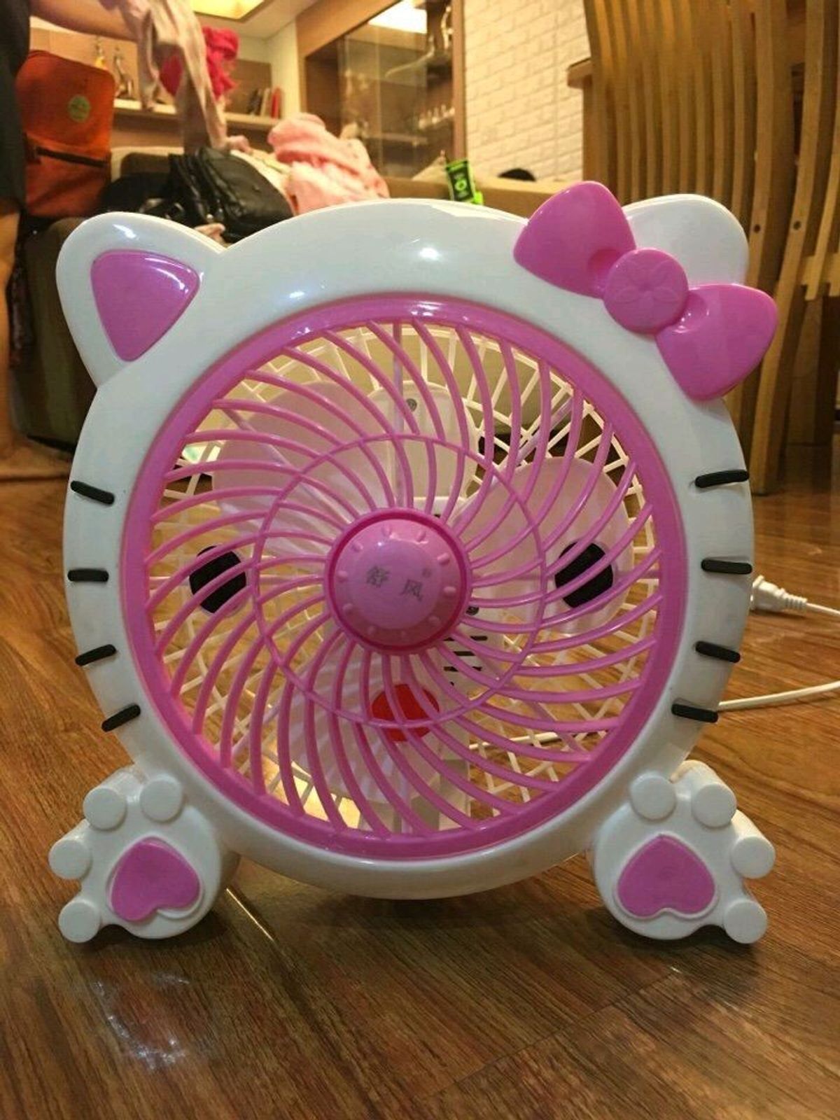 quạt mini nhiều hình gộ nghĩnh giá sỉ, giá bán buôn - Thị Trường Sỉ