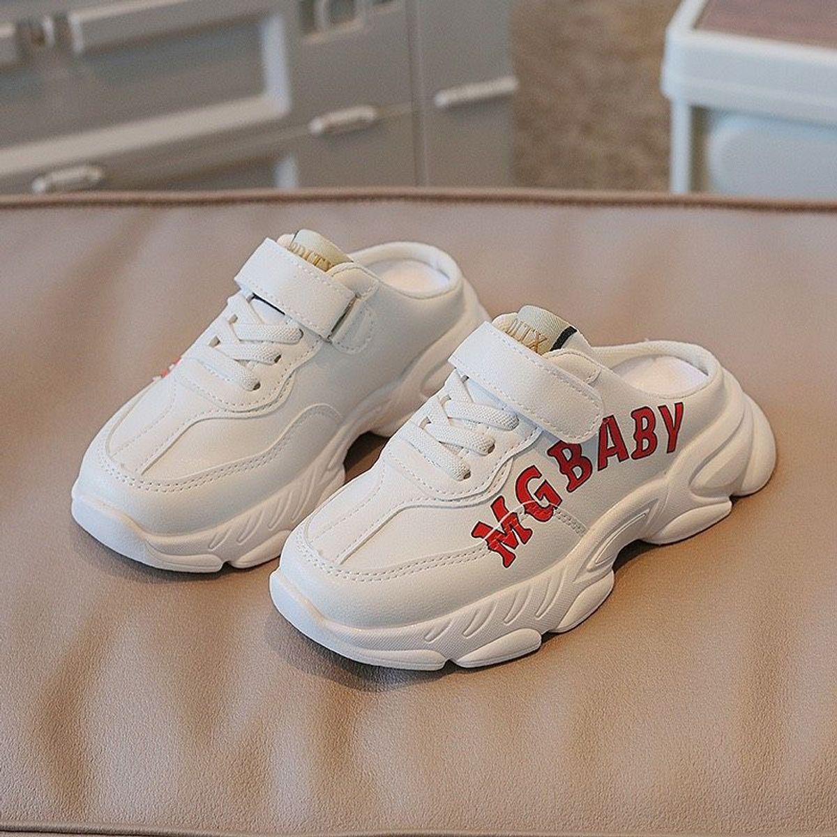 Giày sục MG baby cho bé giá sỉ, giá bán buôn - Thị Trường Sỉ