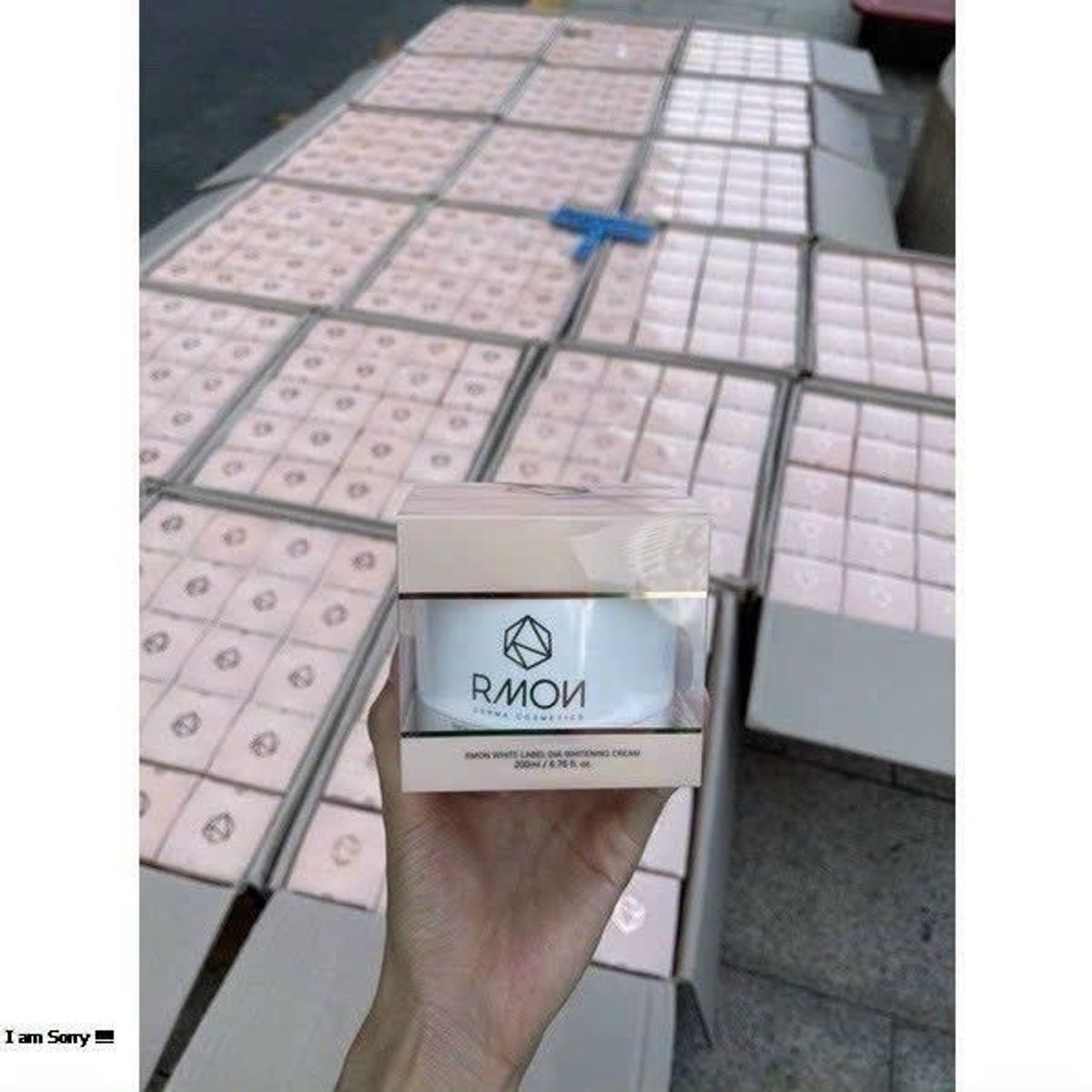 KEM DƯỠNG TRẮNG DA BODY TẾ BÀO GỐC RMON WHITE LABEL DIA WHITENING CREAM 200ML giá sỉ, giá bán ...