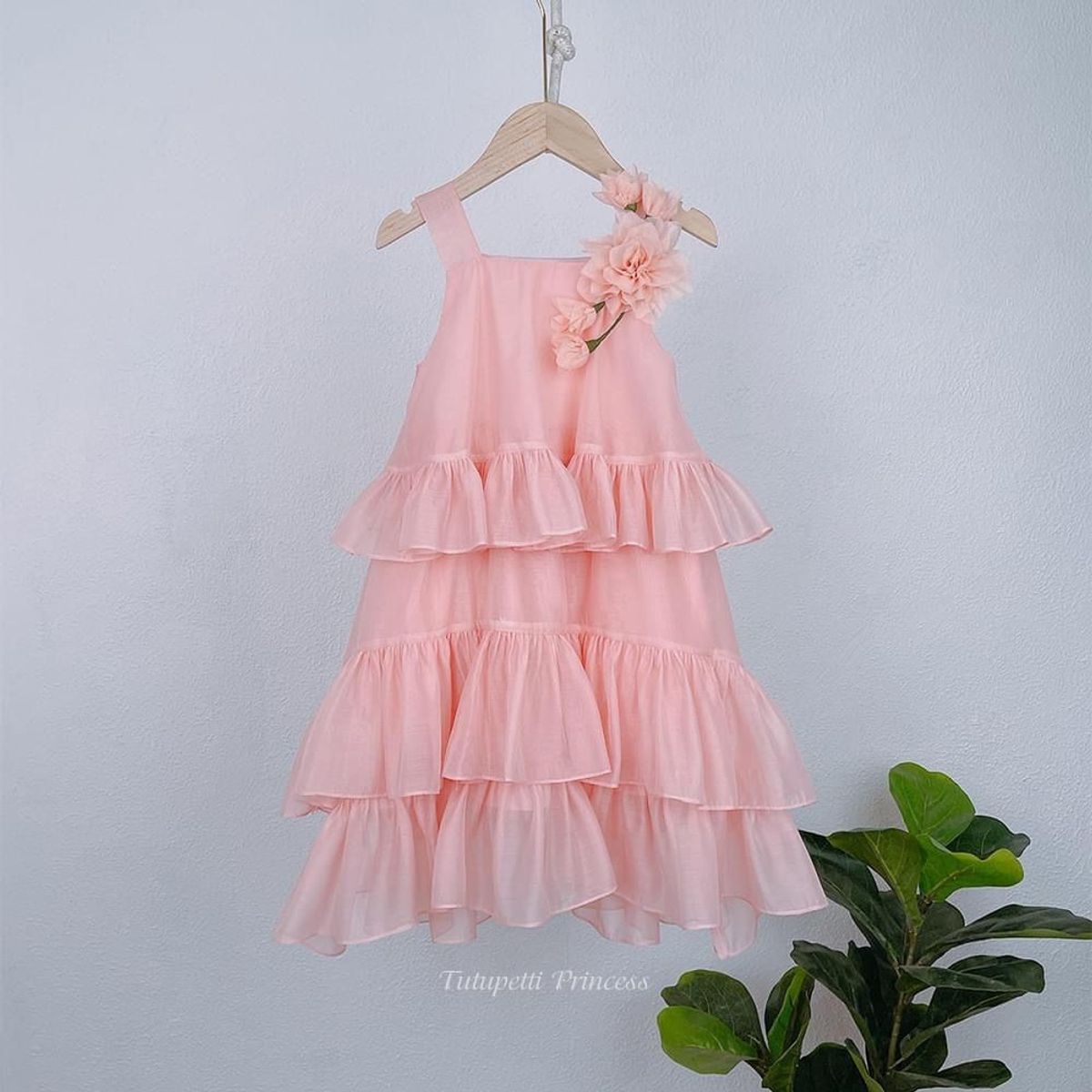 Đầm dự tiệc SHANIA Hàn Quốc Tutupetti P23-25 giá sỉ, giá bán buôn - Thị Trường Sỉ