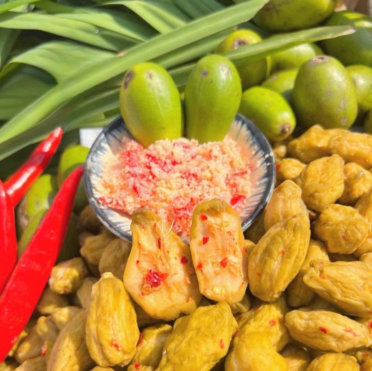 CÓC NON SẤY MUỐI ỚT, TRẢI NGHIỆM VỊ CAY NỒNG ĐỘC ĐÁO 250G - WINNIE ...