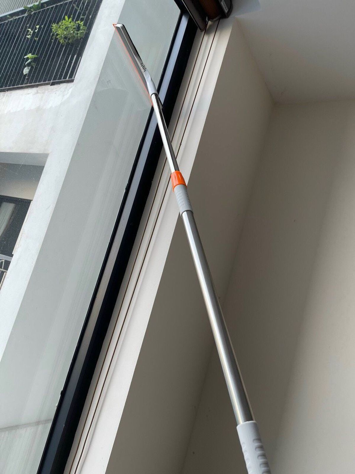 Cây Lau Kính Tự Rút Điều Chỉnh Độ Dài giá sỉ, giá bán buôn - Thị Trường Sỉ