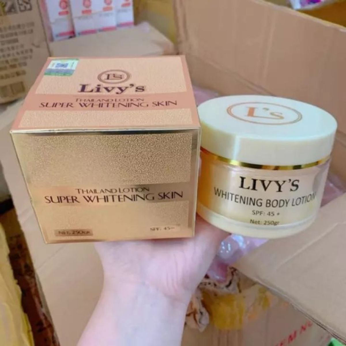 Kem Dưỡng Trắng Body LIVY chính hãng Thái Lan Vàng 250gr BODY LIVYS giá ...