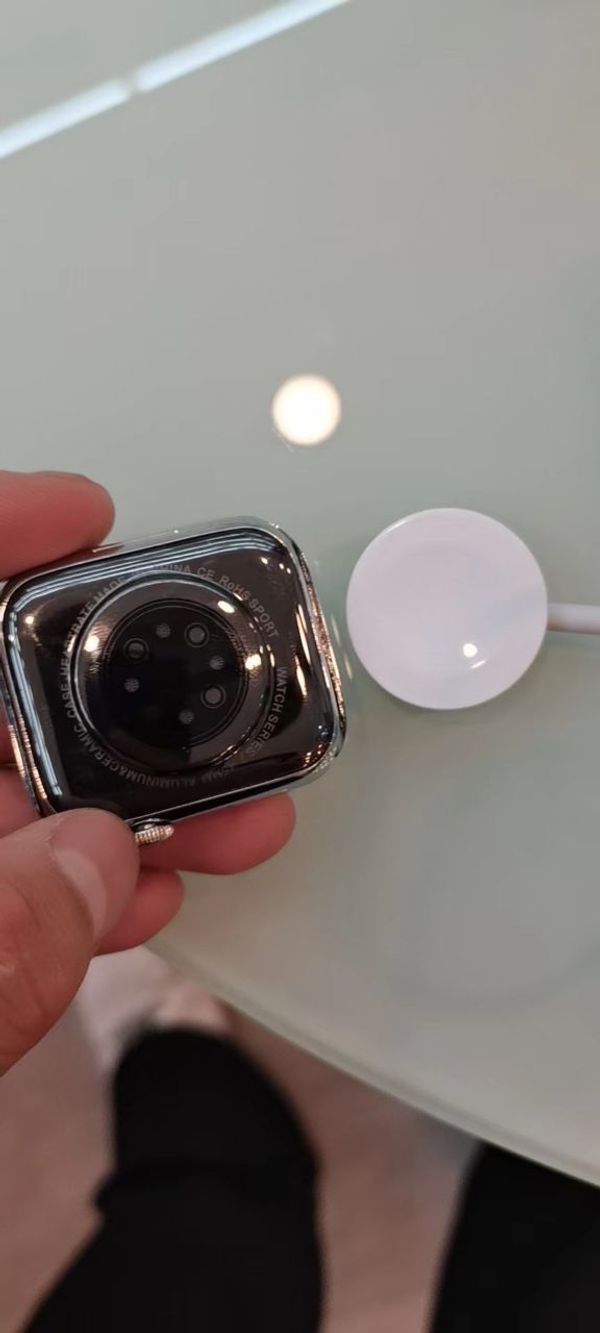 Đồng Hồ Thông Minh Smart Watch Sr7 Pro Logo Táo giá sỉ, giá bán buôn - Thị Trường Sỉ