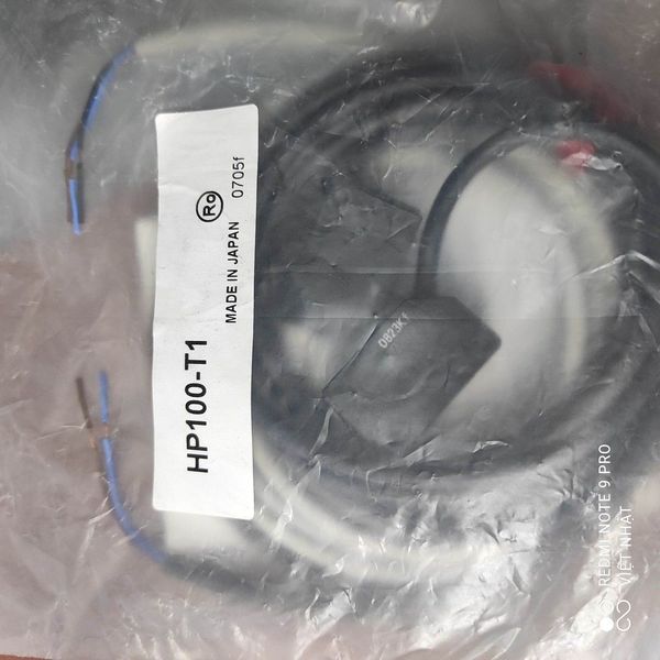 cặp HP100-T1 gồm 2 con HP100-E1 HP100-R1 cảm biến quang Thu-phát Azbil ...