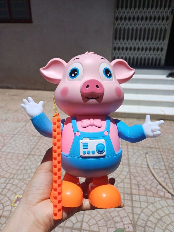 Lồng đèn trung thu con heo nhảy múa giá sỉ, giá bán buôn - Thị Trường Sỉ