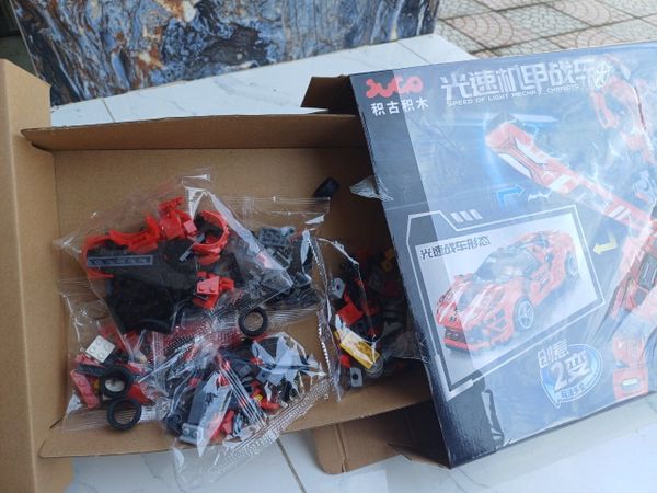 Đồ chơi lắp ráp transformer xe ô tô và robot 2 trong 1 giá sỉ, giá bán buôn - Thị Trường Sỉ