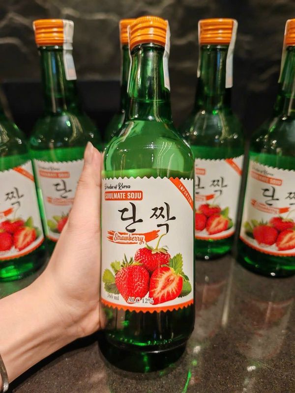 Phân phối Soju Hàn Quốc Soulmate Strawberry (vị dâu) 360ml giá sỉ, giá ...