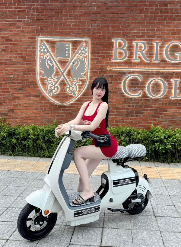 Xe điện QJIANG VC New 2024 600w chính hãng nhiều màu giá sỉ, giá bán buôn - Thị Trường Sỉ